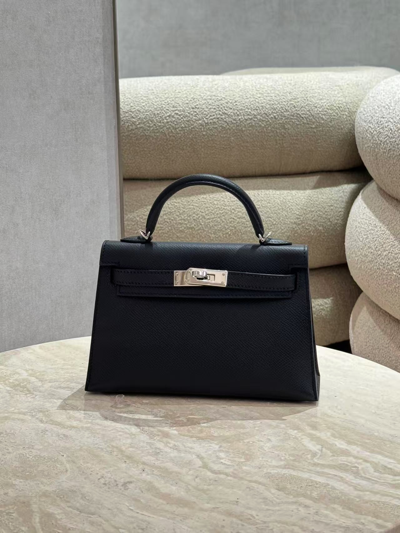 Very Good ( Rank A) HERMÈS Mini Kelly II Noir (89) Epsom Palladium ...